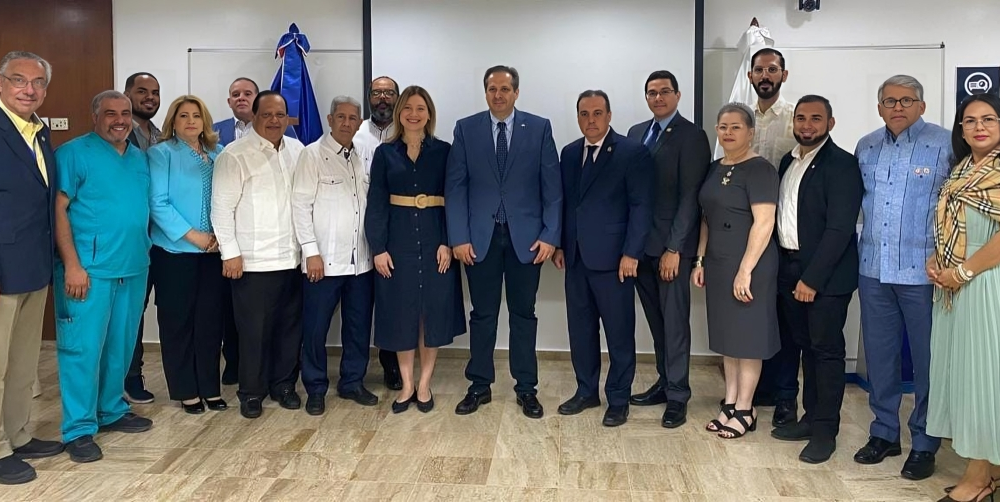 Doctor Atallah se convierte en el primer Ministro de Salud en reunirse ...